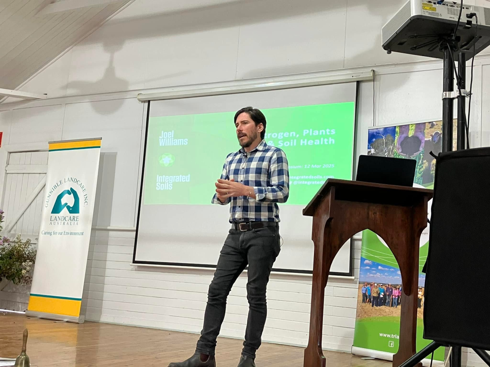 Tamworth Regional Landcare Association - NAMOI SOIL SYMPOSIUM